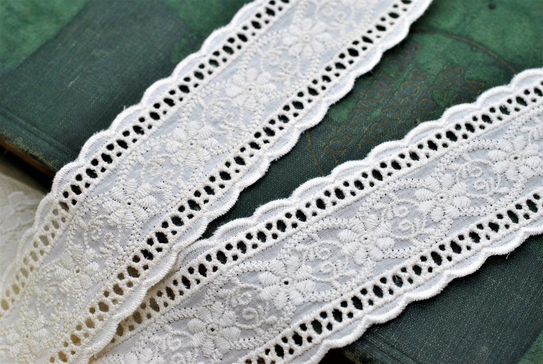 Cream Cotton Floral Eyelet Embroidered Double Scalloped Edge Lace Trim ...