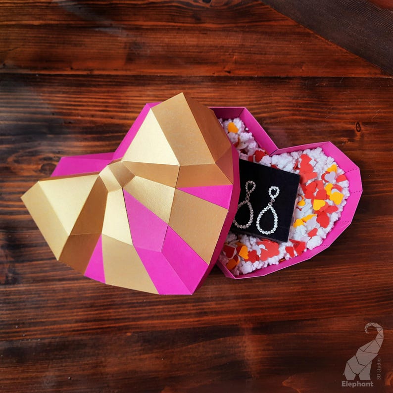 3d Papercraft Heart Gift Box Template, Low Poly Heart Shaped Box Svg ...