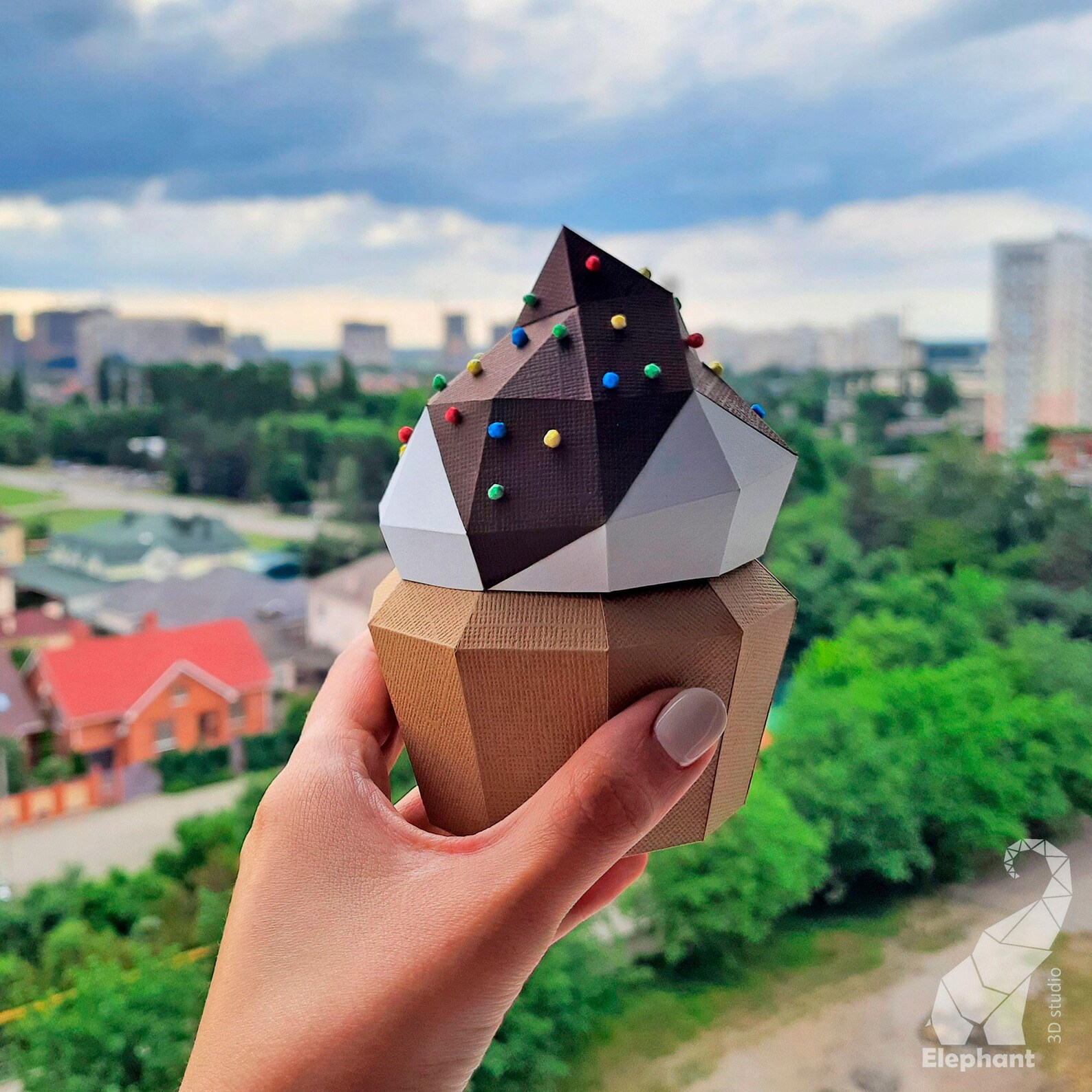 3D Papercraft Cupcake Box Template, Low Poly Paper Cupcake Gift Box ...