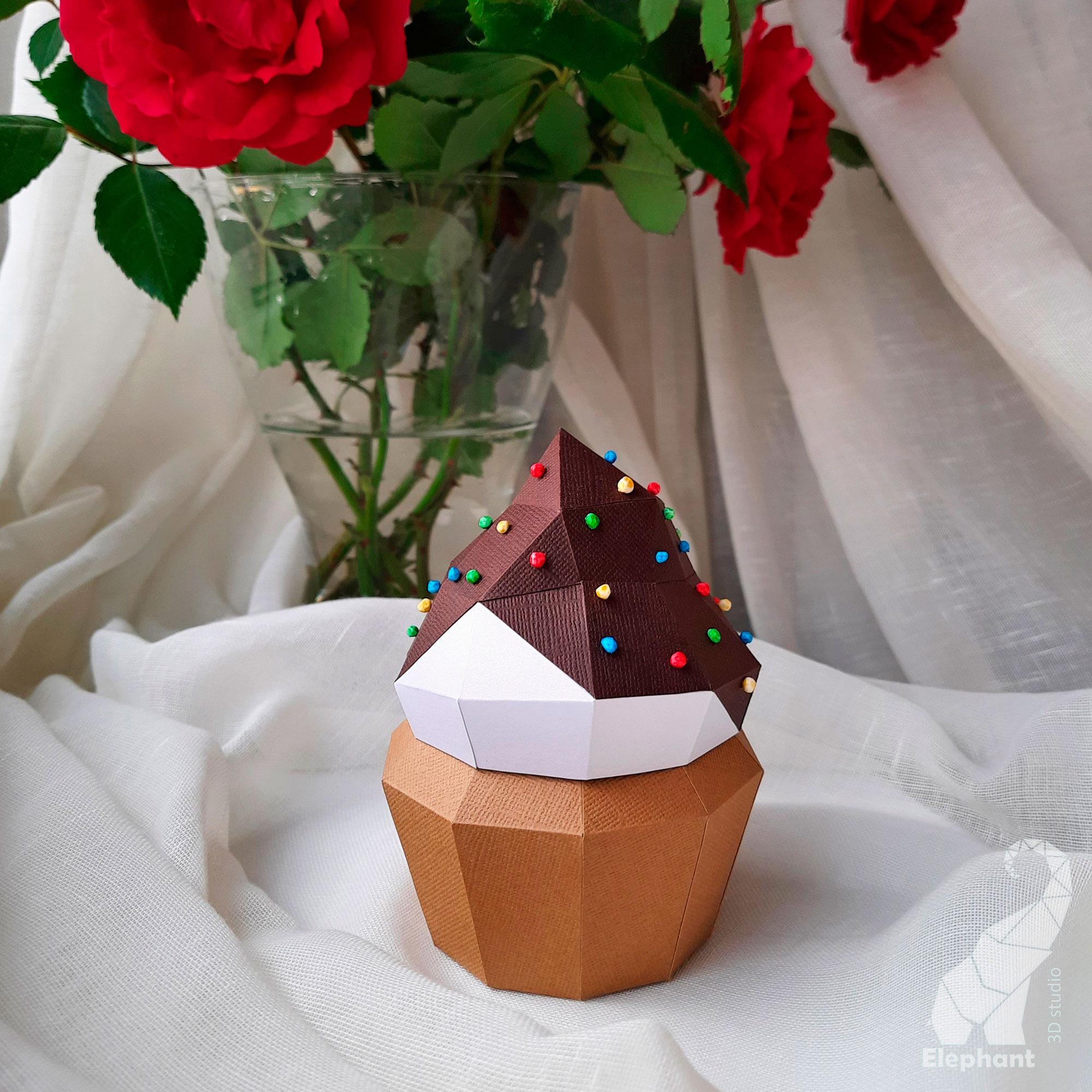 3D Papercraft Cupcake Box Template, Low Poly Paper Cupcake Gift Box ...