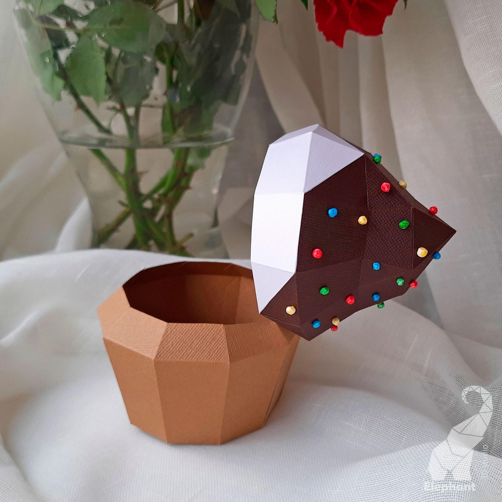 3D Papercraft Cupcake Box Template, Low Poly Paper Cupcake Gift Box ...