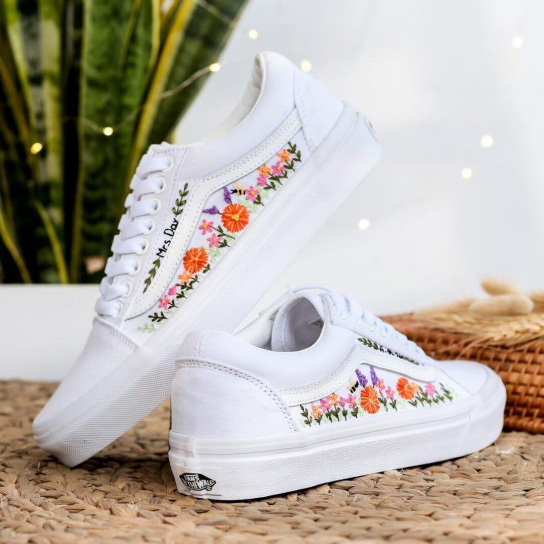 Custom Embroidered Vans, Wedding Vans Embroidery Flowers, Bridal Flower ...