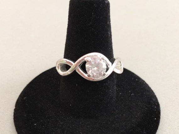 Fake vintage engagement rings store