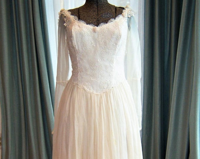 Victorian Style Silk Wedding Gown 1990's / Romantic Feminine Bustled ...