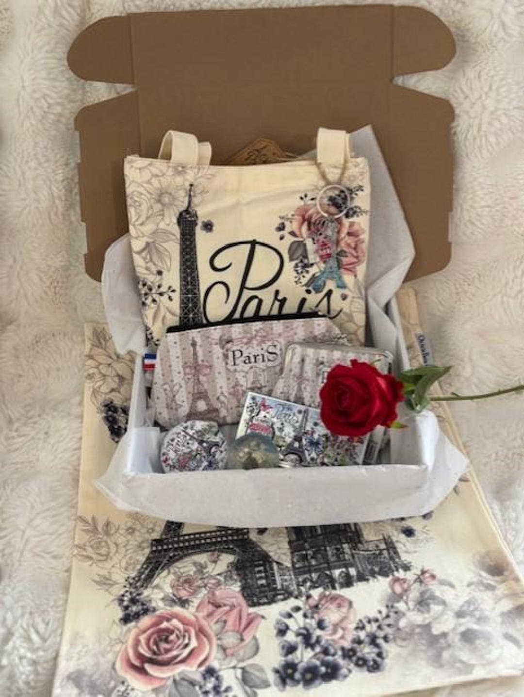 Complete Paris Gift Box – Tote Bag, Pouch, Coin Purse, Eiffel Tower ...