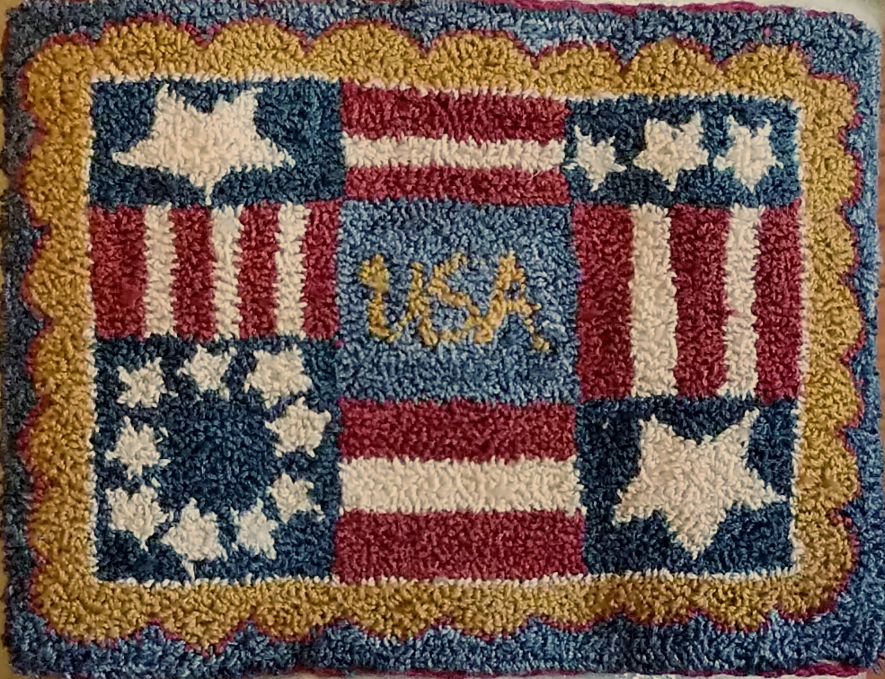 Americana Hooked Rug Paper Pattern — Old Friends Woolens