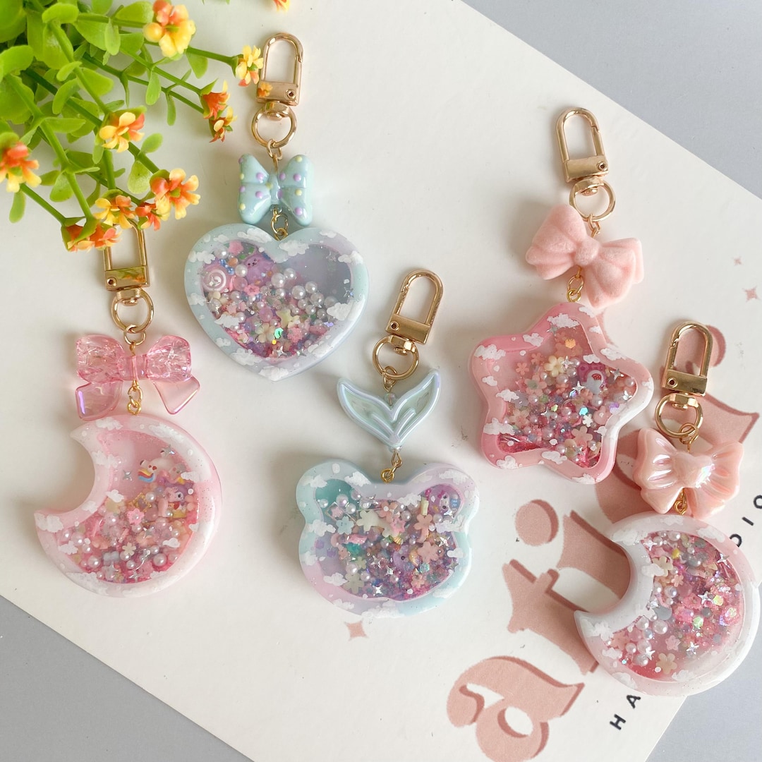 Fully Custom | Fantasy Resin Shaker - Liquid Wet Shaker Keyring Custom ...