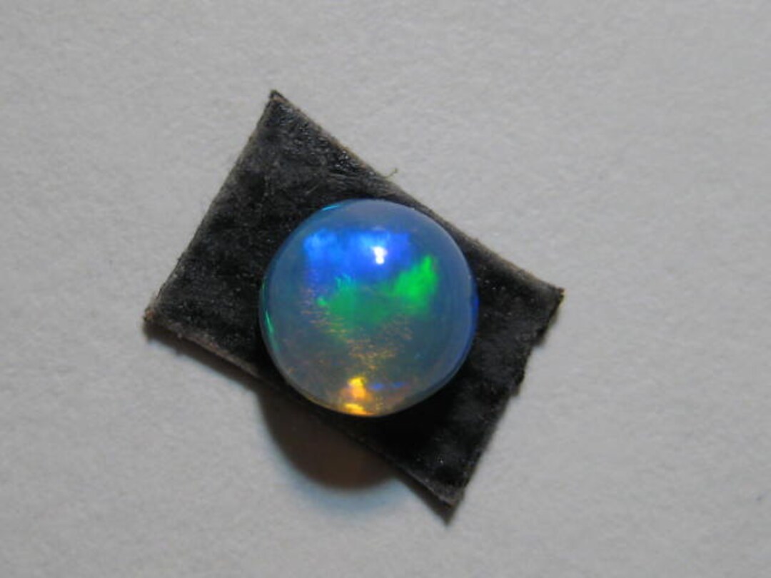 Ethiopian Opal Cab ................. 6 Mm Round X 3 Mm - Etsy