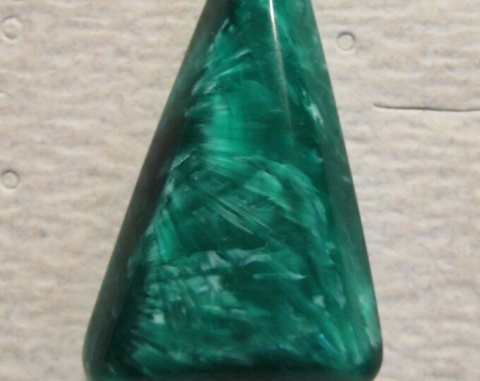 VICTORIA STONE Chatoyant Green Cab .... 29 X 18 X 6mm - Etsy