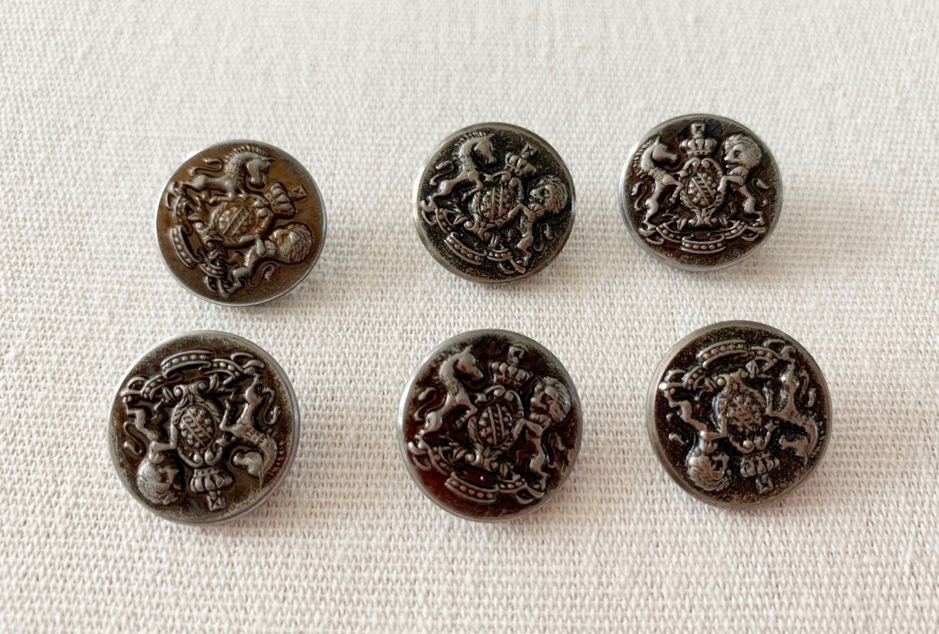 Silver Buttons With Textured Design Medium Button Design Finish With ...