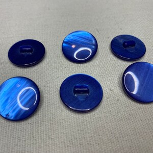 Medium Royal Blue Buttons With Iridescent Glistening Sheen Design 13/16 ...