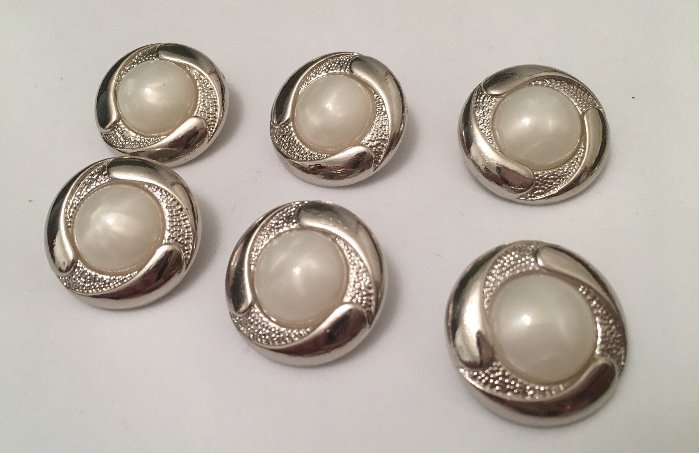 Medium Silver buttons with a pearl like center buttons medium | Etsy