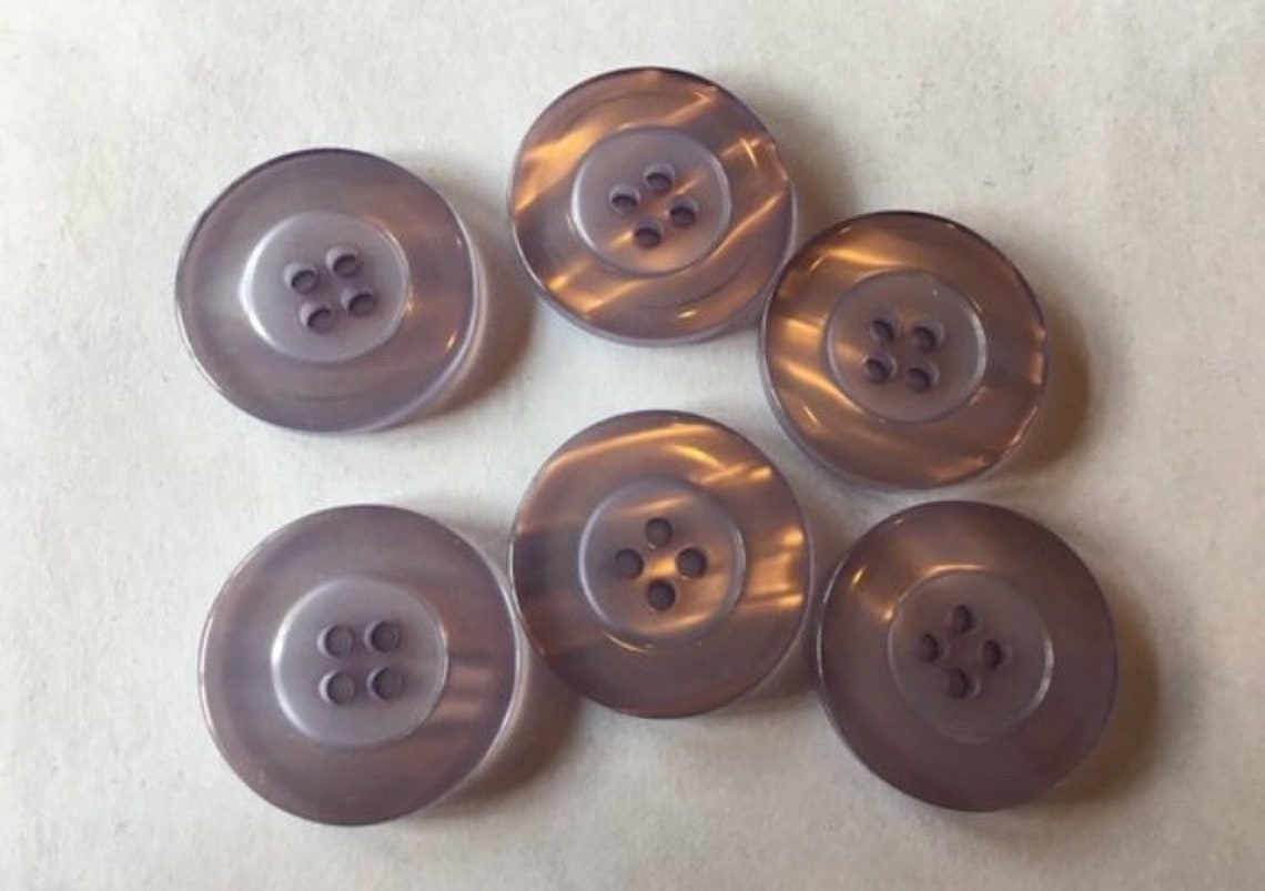 Medium Lilac Sewing Buttons 19 Mm 3/4 Inch Sewing Buttons, 6 Vintage ...