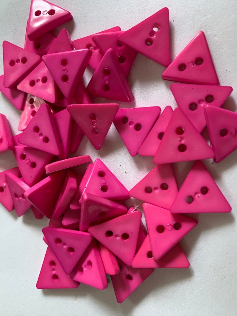 Small Triangle Buttons Fuchisa Pink Buttons Plastic Sewing - Etsy