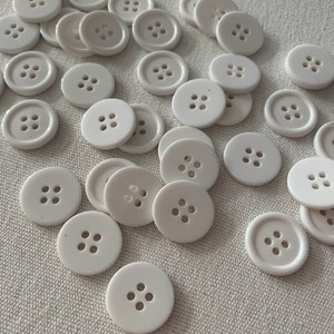 Medium Buttons White Buttons 7/8 Inch Sewing Buttons, 6 Sew Through ...