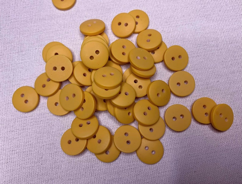 Small Button Orange Yellow Matt Finish Plastic Sewing Buttons 3/4” 16mm ...
