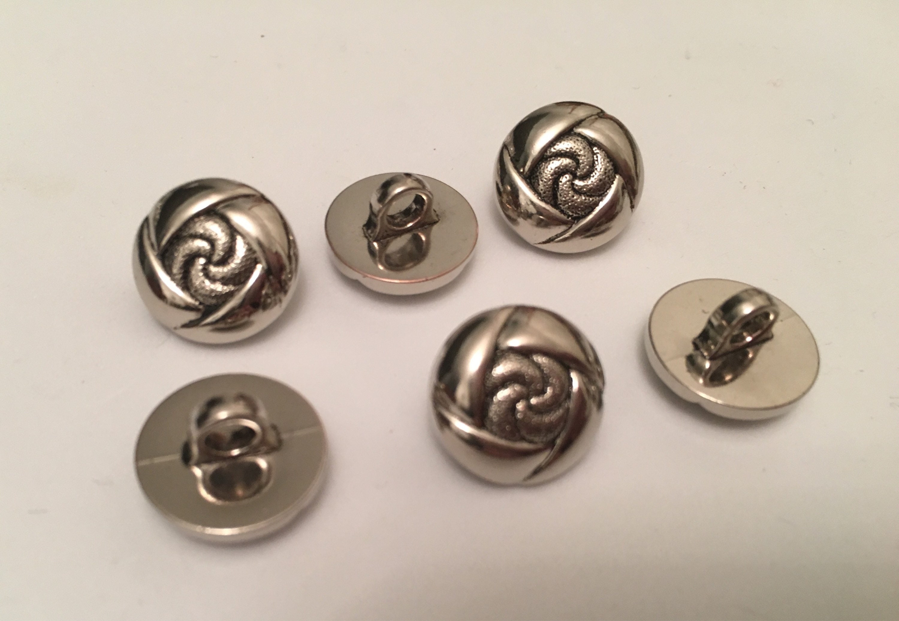 Silver Small Button With Knot Design Button Plastic Sewing Buttons With ...