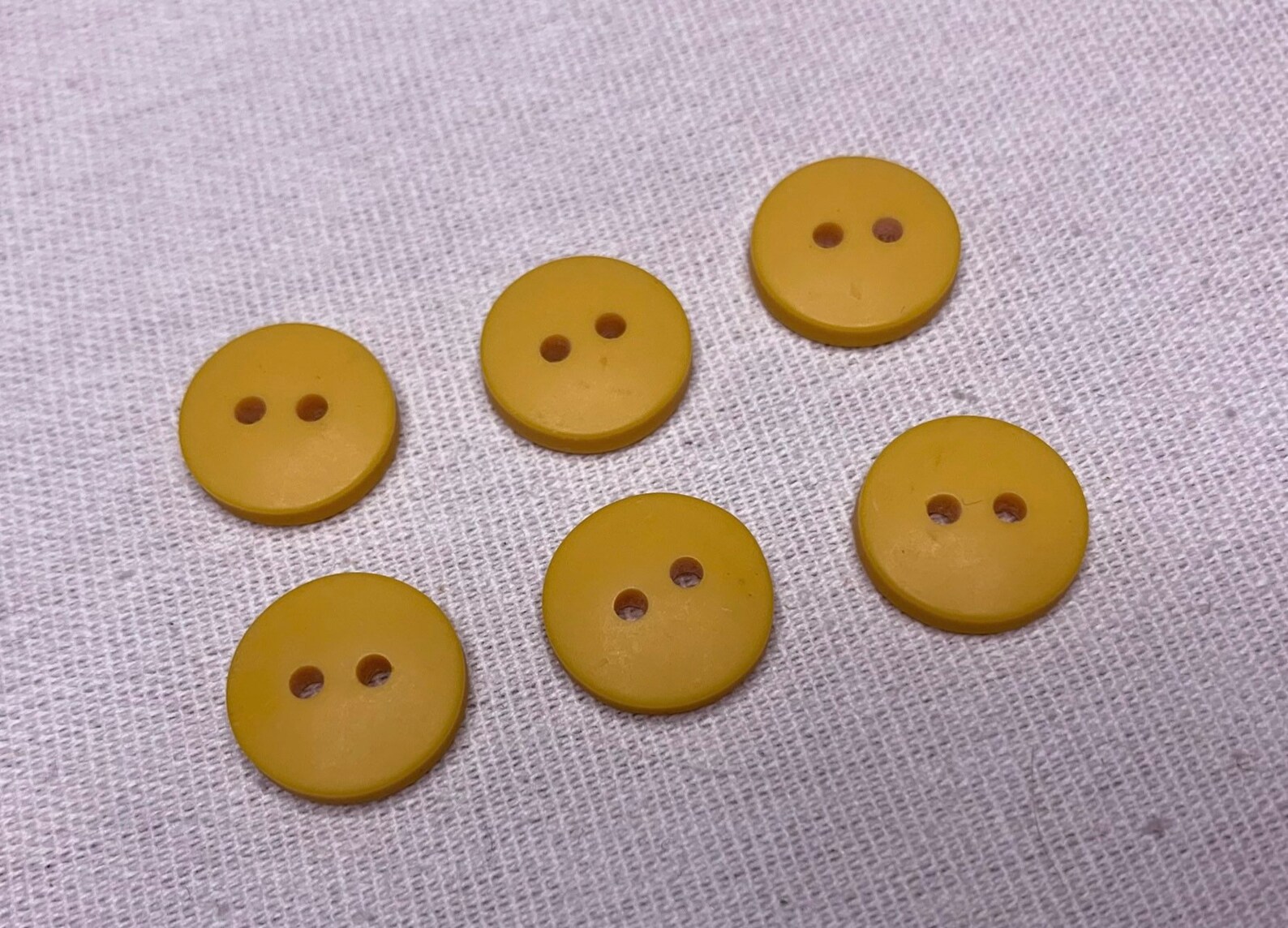 Small Button Orange Yellow Matt Finish Plastic Sewing Buttons 3/4” 16mm ...