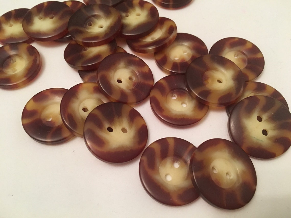Medium Marbled Brown and Tan Plastic Sewing Buttons 7/8" 23mm Vintage ...