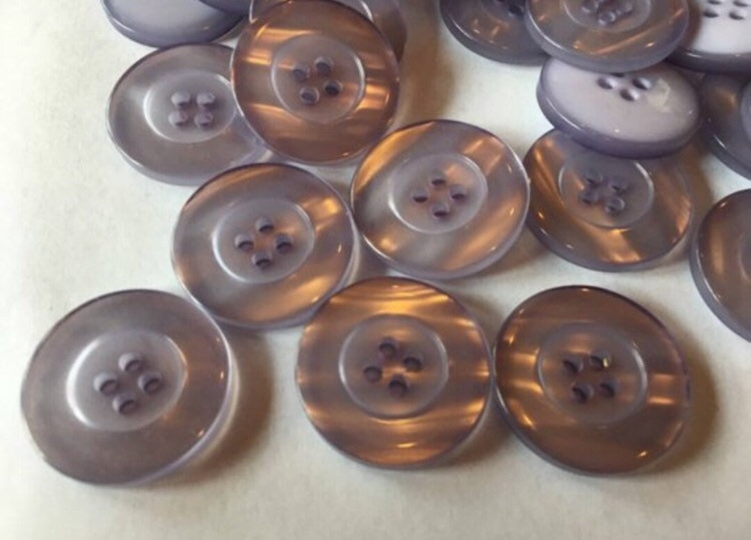 Medium Lilac Sewing Buttons 19 Mm 3/4 Inch Sewing Buttons, 6 Vintage ...
