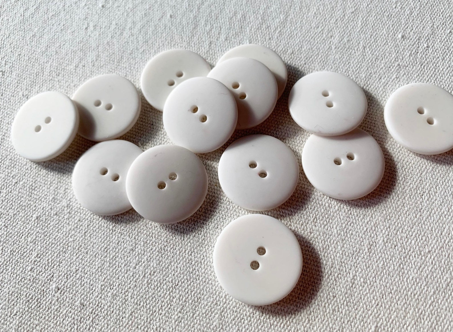 Medium Buttons White Buttons 7/8 Inch Sewing Buttons 6 Sew - Etsy