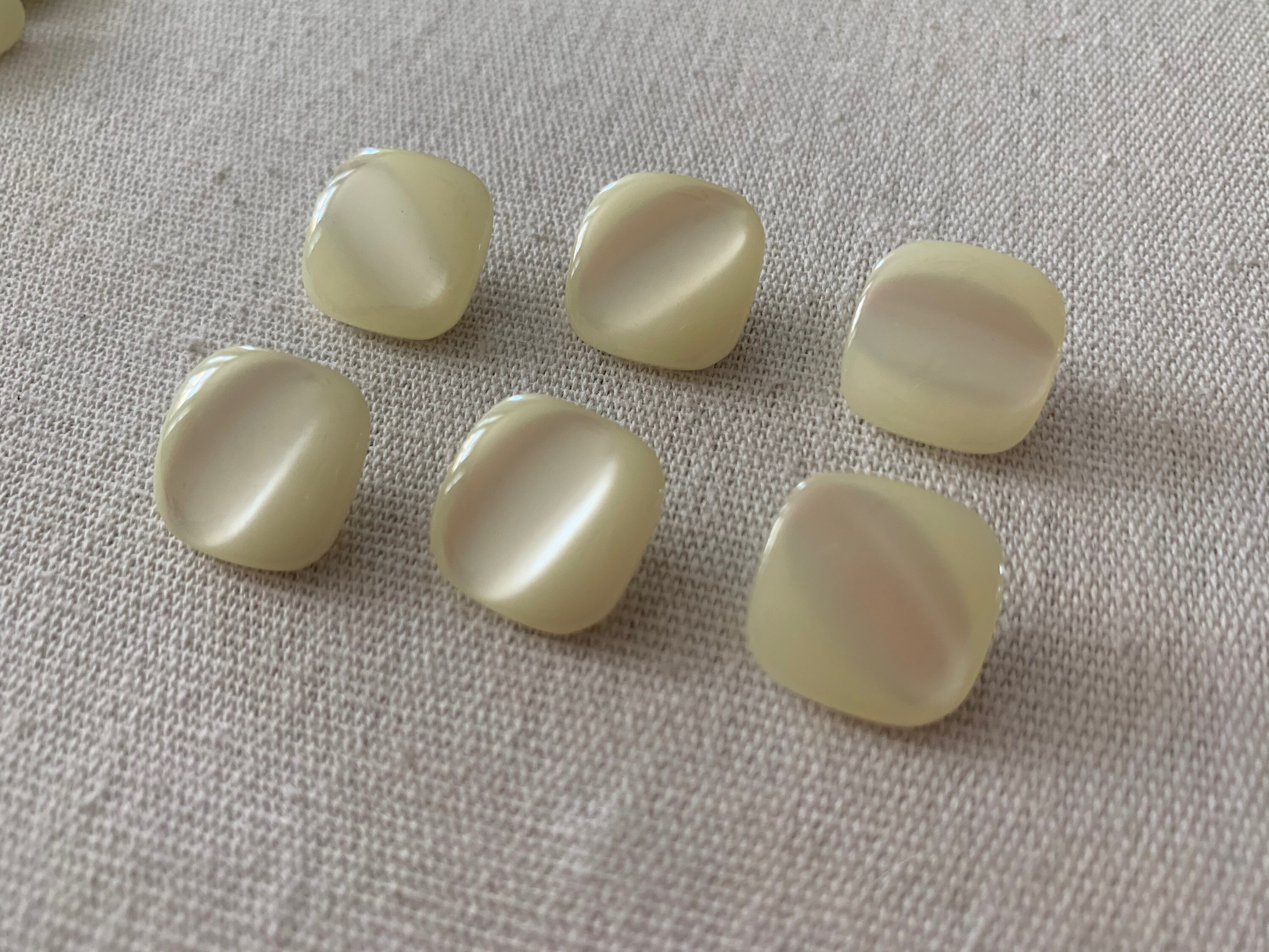 Ivory Square Buttons Plastic Sewing Buttons 3/4” 19mm Ivory Gold Button ...