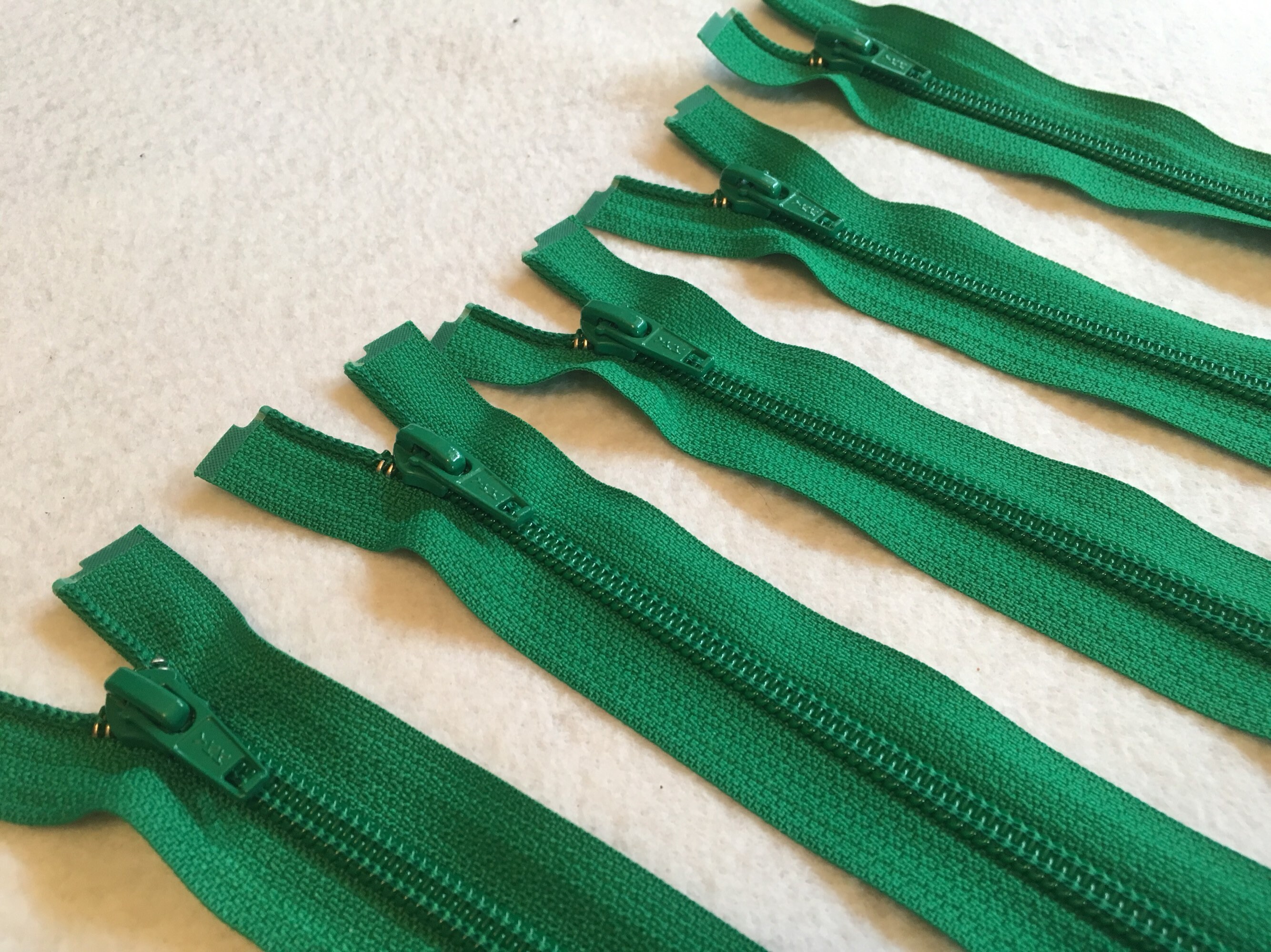5 Separating Zippers 9 Inch Green Nylon Coil Separating Zipper - Etsy