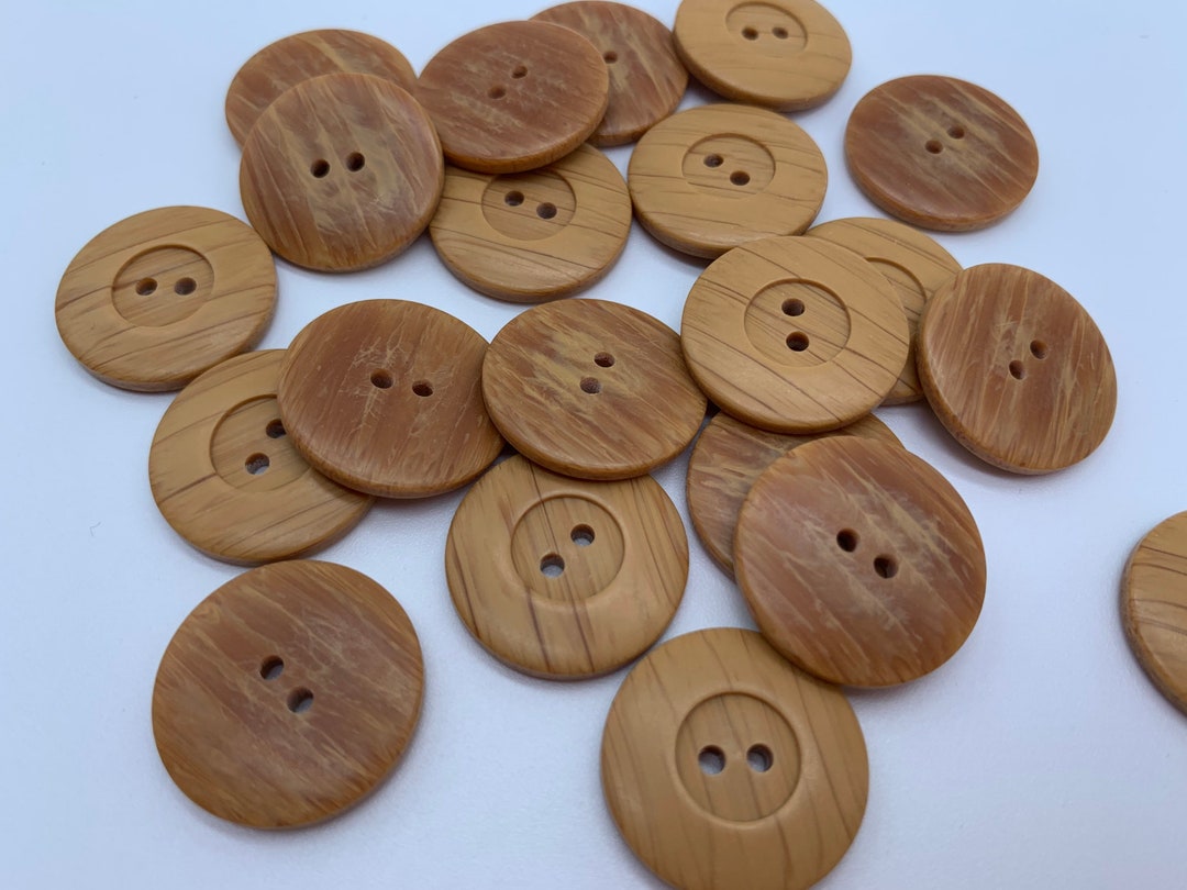 Small Brown Faux Wood Buttons 7/8 Inch Sewing Buttons, 6 Vintage ...