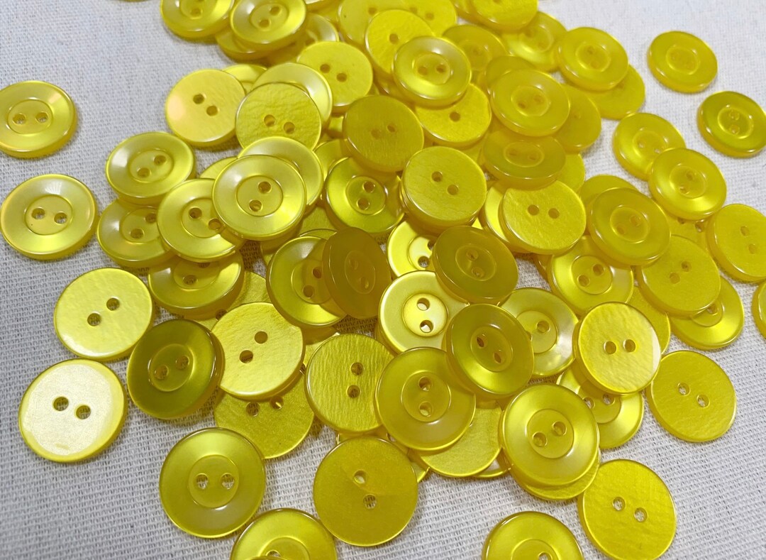 Medium Button Yellow Plastic Sewing Buttons 3/4” 18mm Sewing Button 6 ...