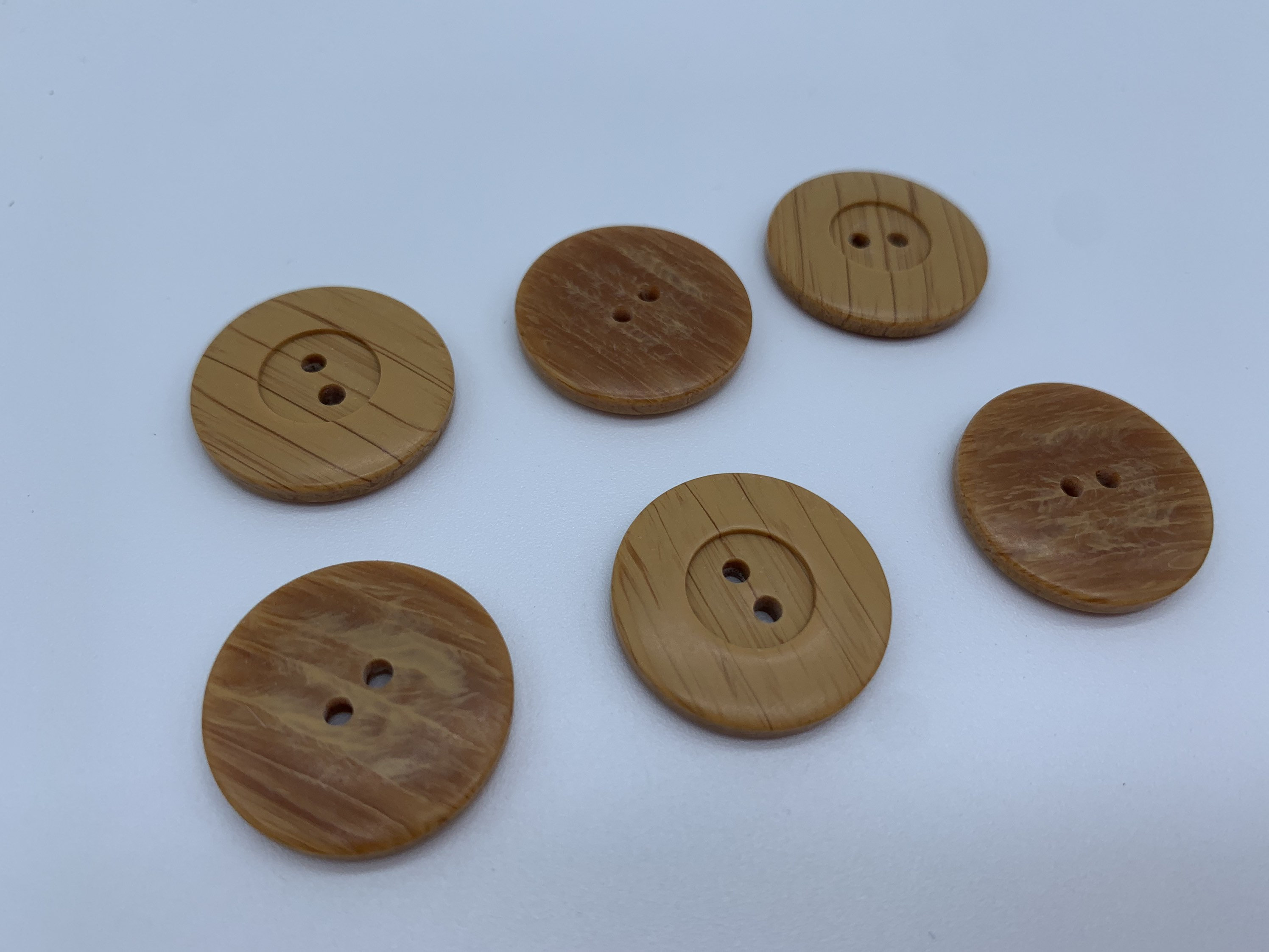 Small Brown Faux Wood Buttons 7/8 Inch Sewing Buttons, 6 Vintage ...