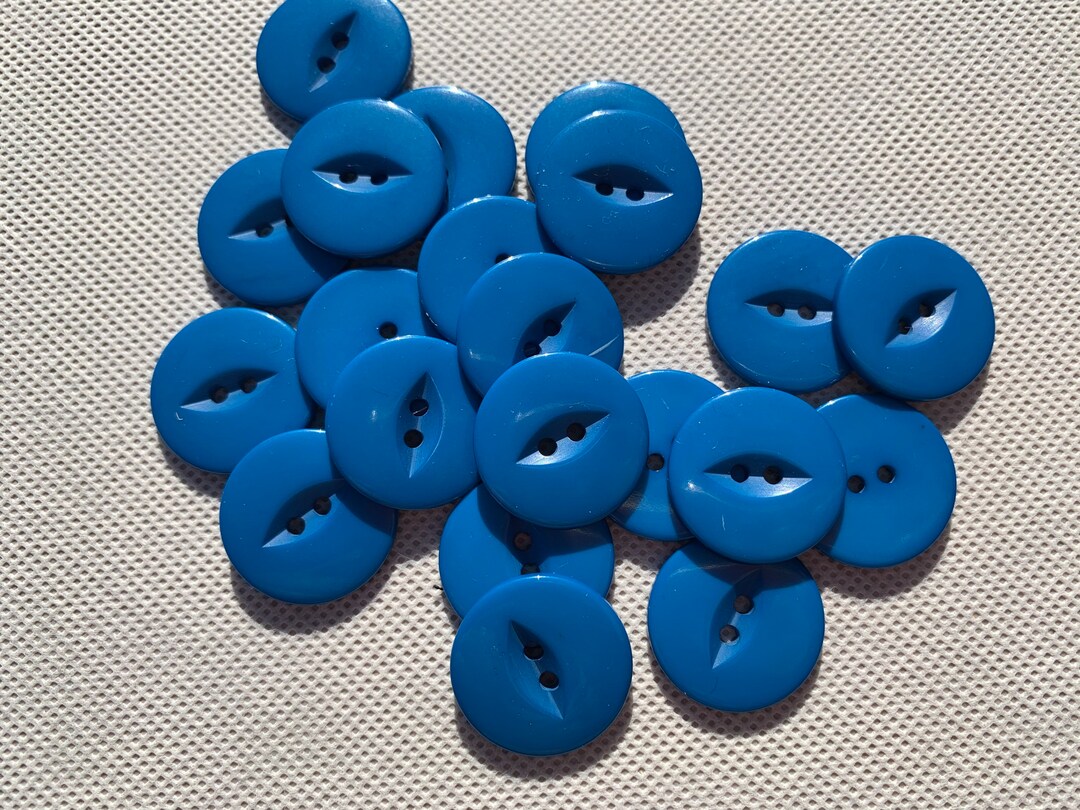 Medium Blue Buttons Fish Eye Design Sewing Buttons 7/8 Inch Sewing ...