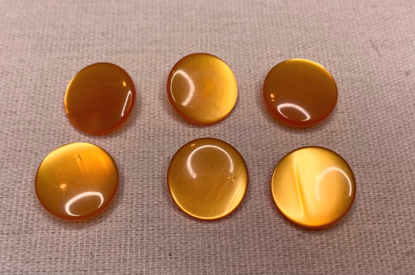 Medium orange buttons with glistening sheen design 5/8 sewing | Etsy