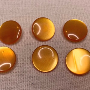 Medium Orange Buttons With Glistening Sheen Design 5/8” Sewing Buttons ...