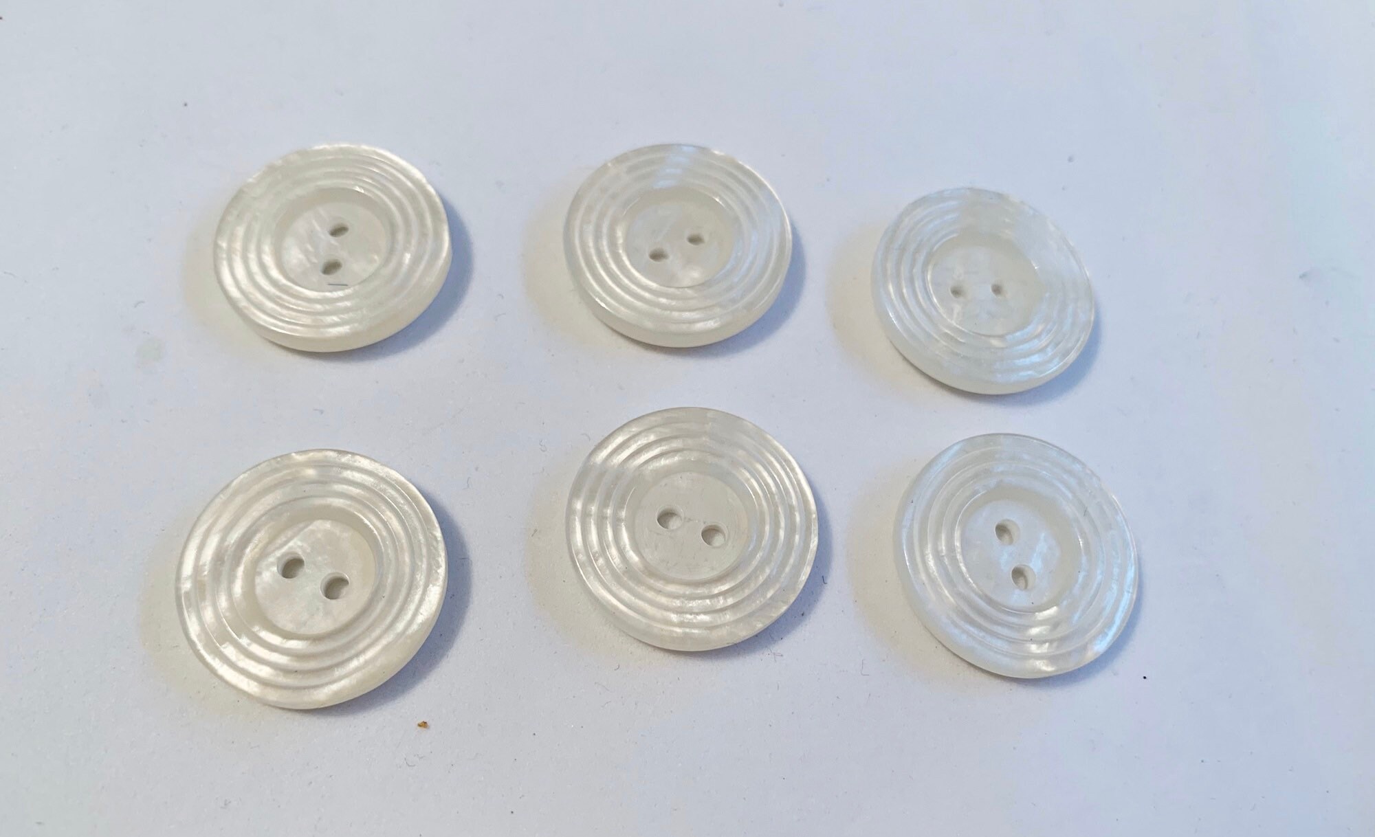 Medium Buttons Ivory 2 Holebutton With Trimming Ridge Finish - Etsy