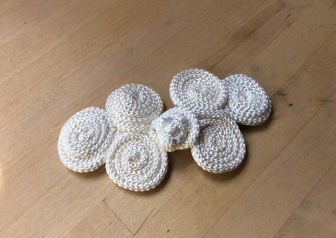 White Frog Closures Set of 2 Frog Closures Vintage - Color White ...