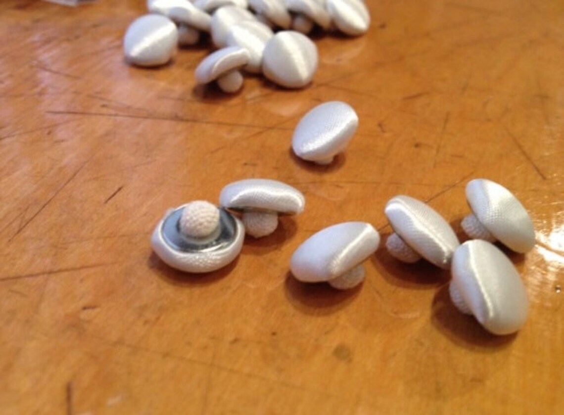 Sample of Bridal Buttons Satin Covered Buttons or by the Dozen White ...