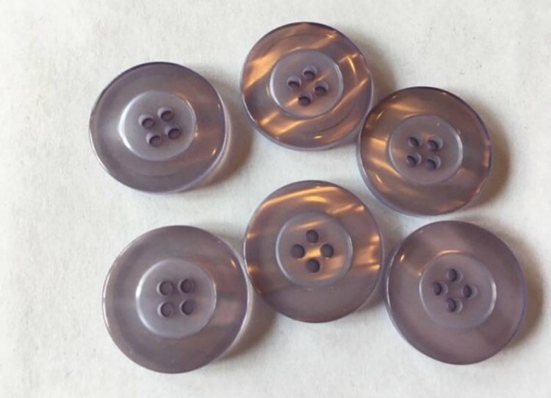 Medium Lilac Sewing Buttons 19 Mm 3/4 Inch Sewing Buttons, 6 Vintage ...
