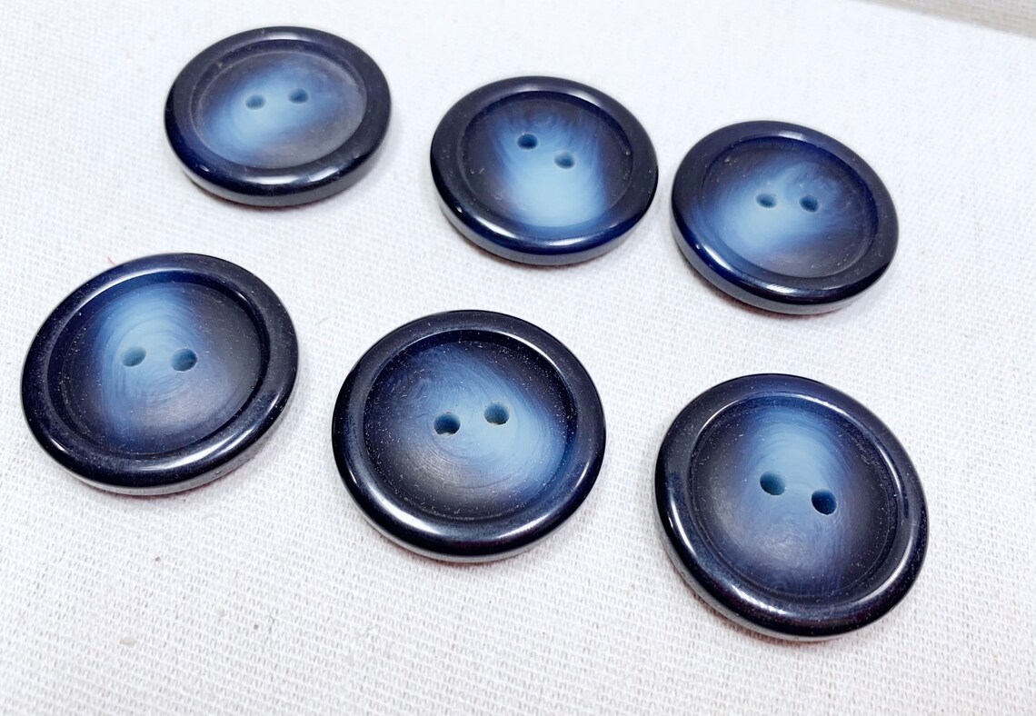 Medium Marbled Blue Sewing Buttons Plastic Sewing Buttons 1 1/4 ...