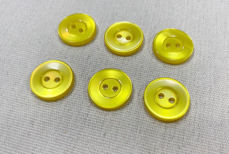Medium Button Yellow Plastic Sewing Buttons 3/4 18mm Sewing - Etsy