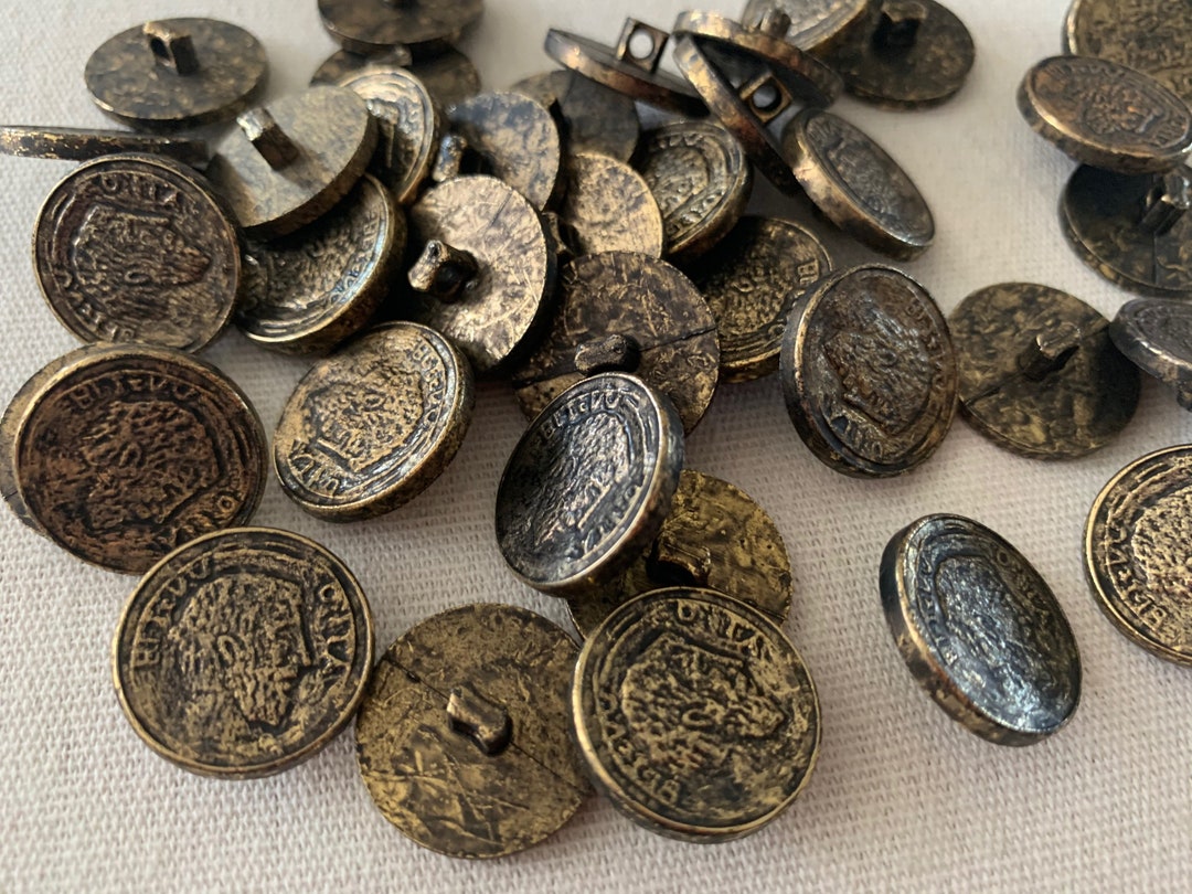 Medium Antique Gold Buttons Roman Coin Design Plastic Sewing Buttons 3/ ... Medium Antique Gold Buttons Roman Coin Design Plastic Sewing Buttons 3/ ...