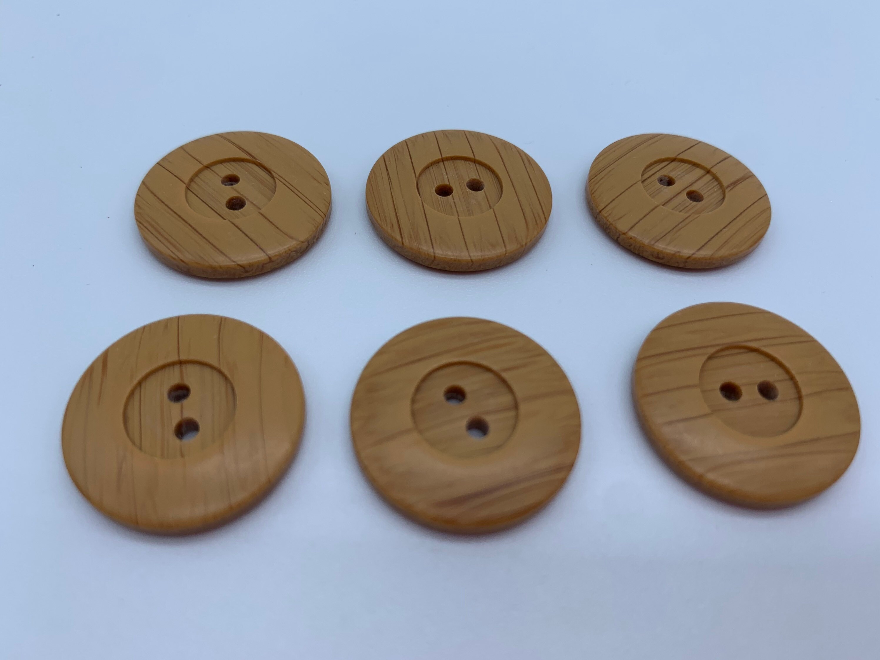 Small Brown Faux Wood Buttons 7/8 Inch Sewing Buttons, 6 Vintage ...