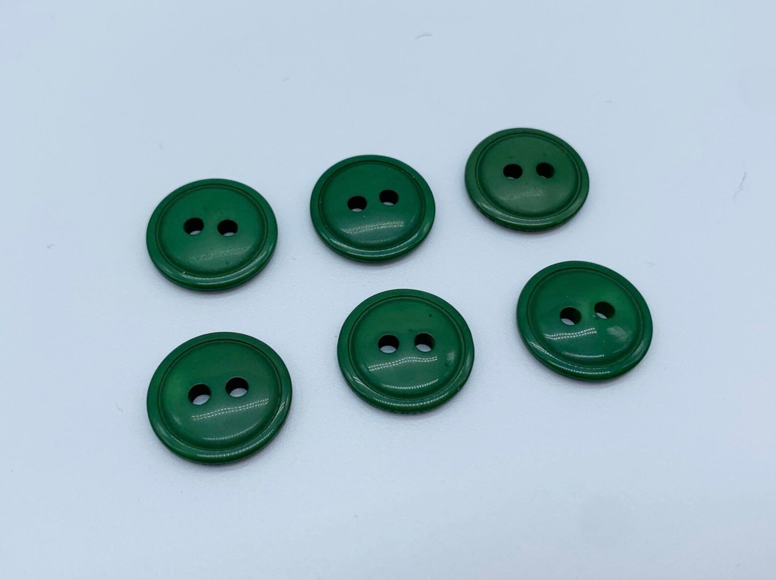Small Army Green Buttons 16mm 5/8” Sewing Buttons, 6 Vintage, Plastic ...