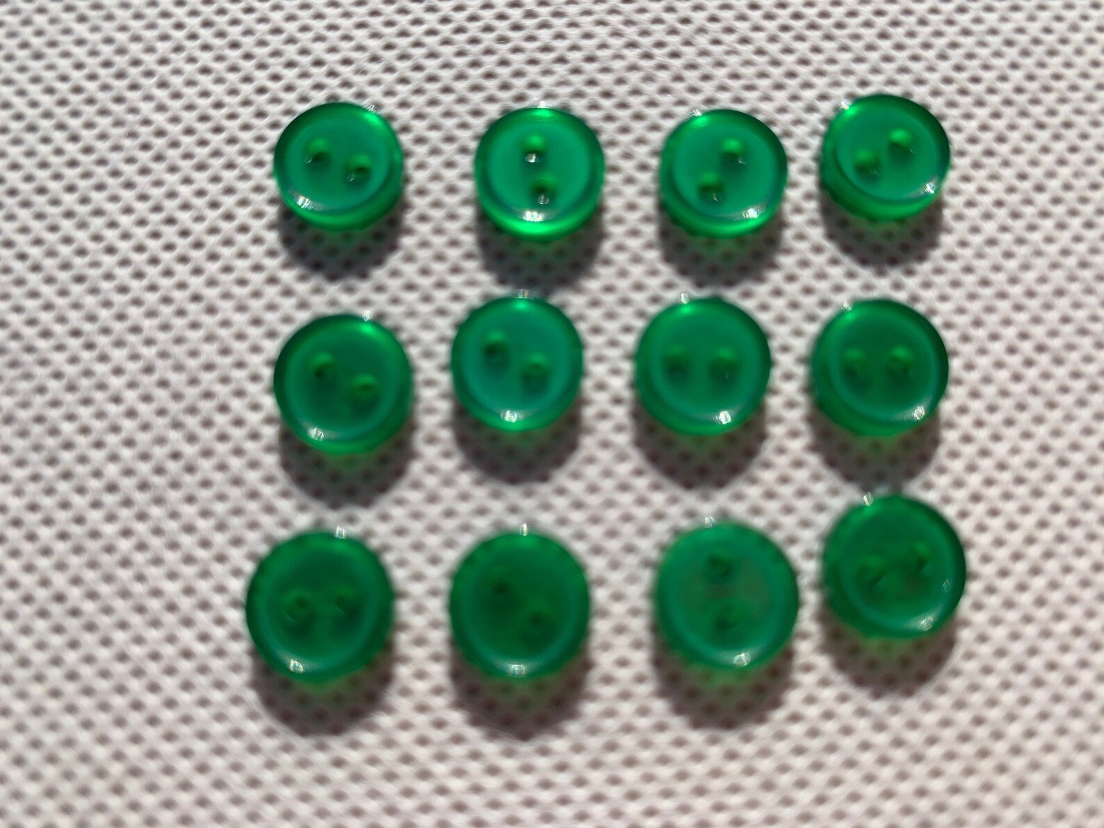 Small Green Sewing Buttons 3/8 Inch Sewing Buttons 12 Flat Buttons ...