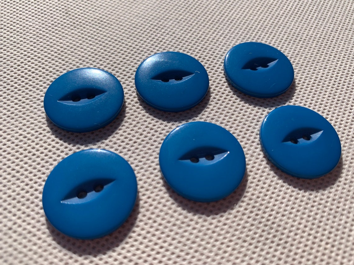 Medium Blue Buttons Fish Eye Design Sewing Buttons 7/8 Inch Sewing ...