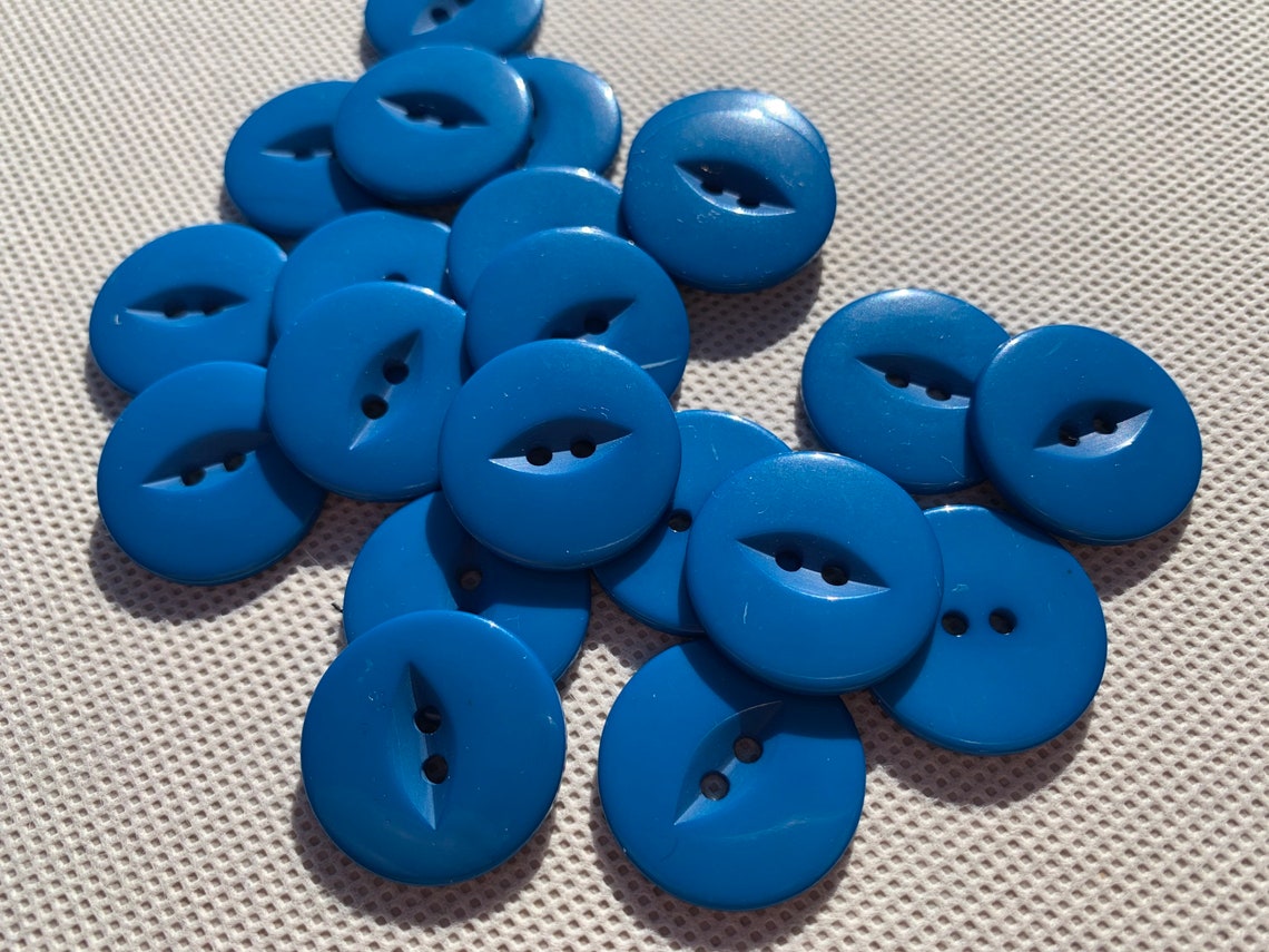Medium Blue Buttons Fish Eye Design Sewing Buttons 7/8 Inch Sewing ...