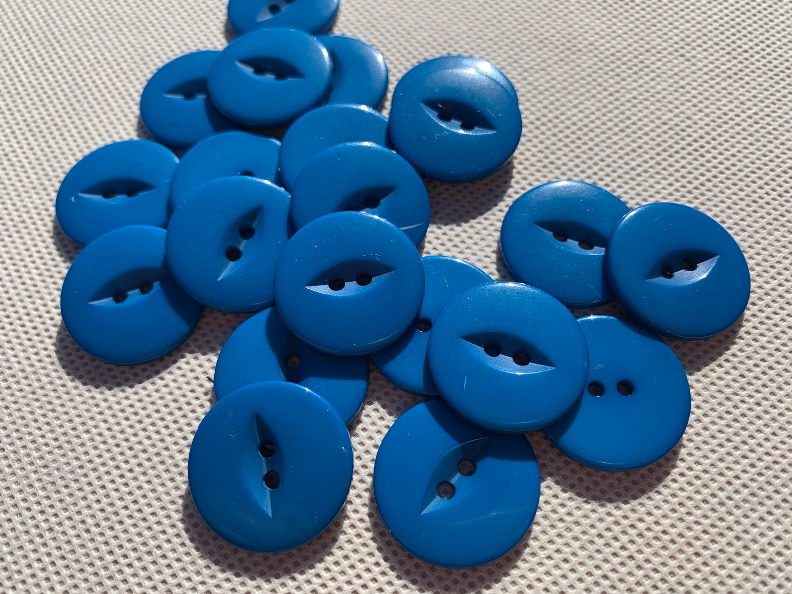 Medium Blue Buttons Fish Eye Design Sewing Buttons 7/8 Inch - Etsy