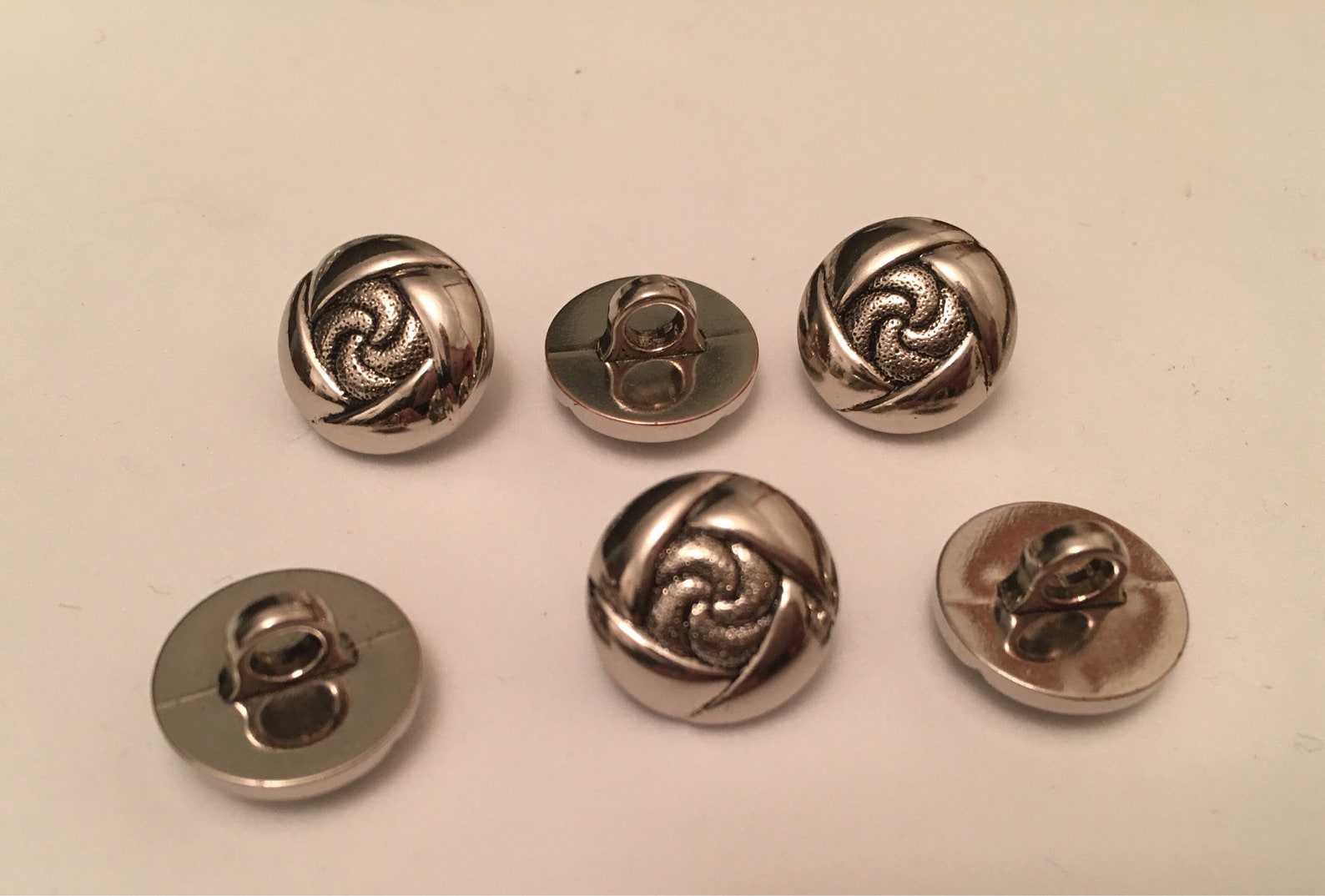 Silver Small Button With Knot Design Button Plastic Sewing Buttons With ...