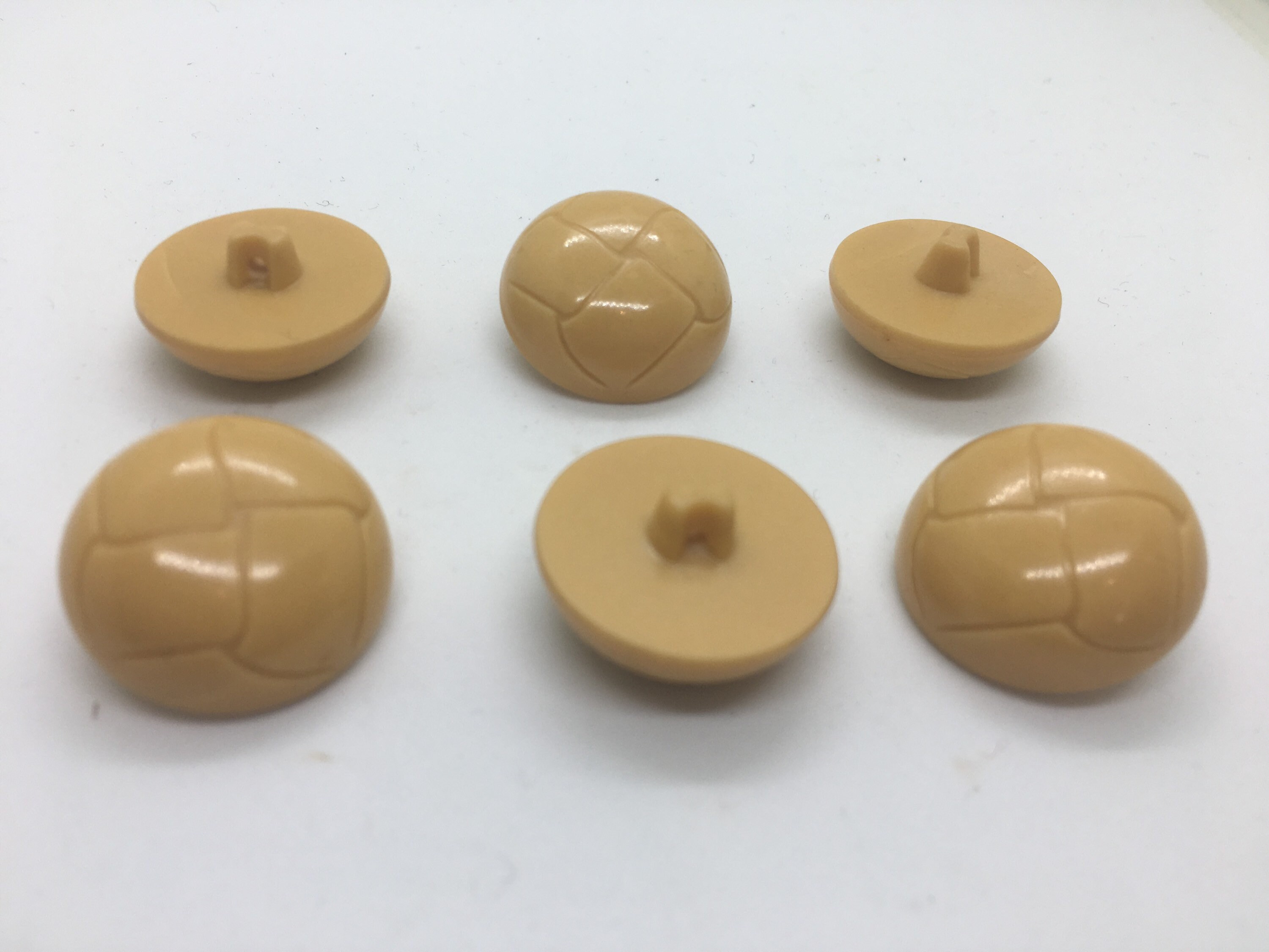 Medium Yellow Almond Button Plastic Sewing Buttons 7/8" 23mm Vintage ...