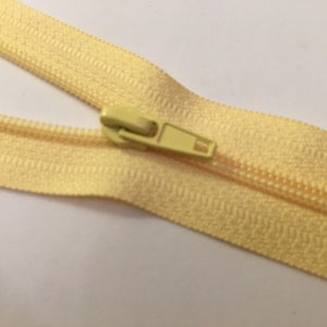 5 Separating Zippers 13 Inch Light Yellow Nylon Coil Separating Zipper ...