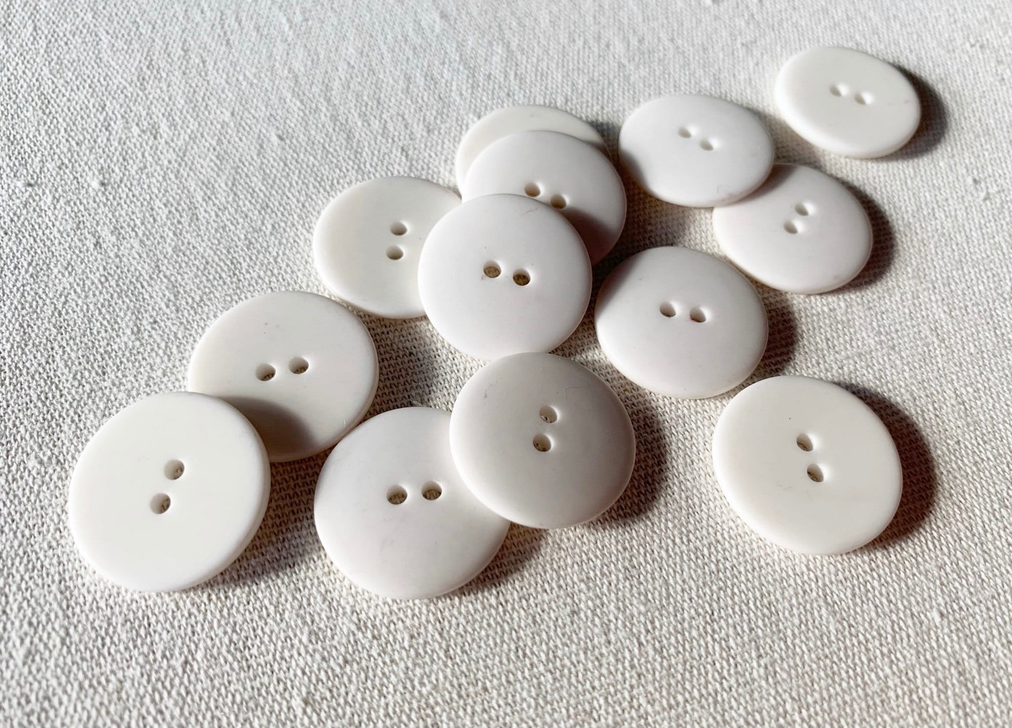 Medium buttons white buttons 7/8 inch sewing buttons 6 sew | Etsy